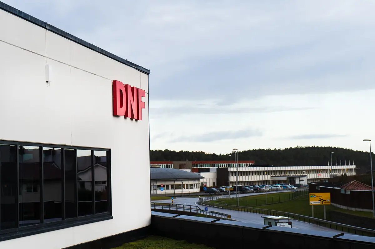 Kontakt oss - DNF AS